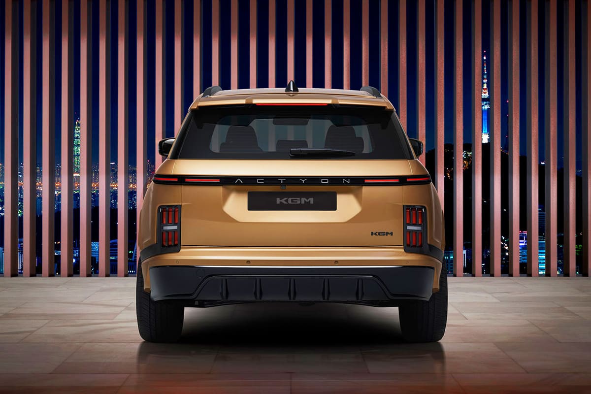 "경쟁사들 비상!" 사전 예약 하루 만에 1만 6000대 돌파한 KGM의 신형 SUV, 대체 어떻길래...