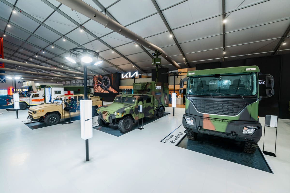 "역대 최대 규모로 열린다!" 기아, KADEX 2024에서 첨단 군용 특수차량 세계 최초 공개