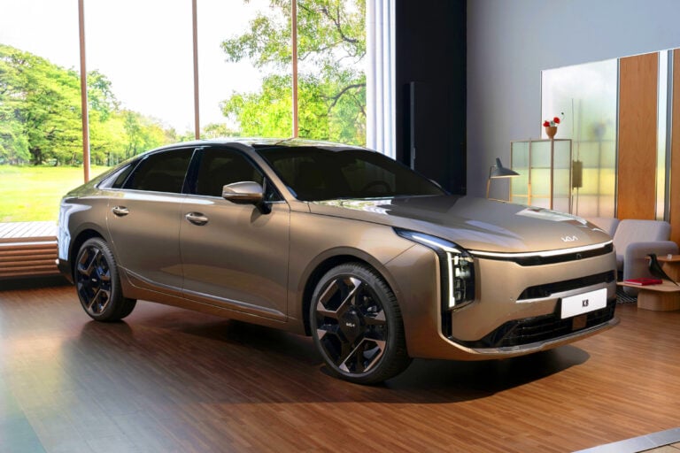 "연비 18.1km/L에 3천만 원대?".. 그랜저보다 낫다는 기아의 대표 세단