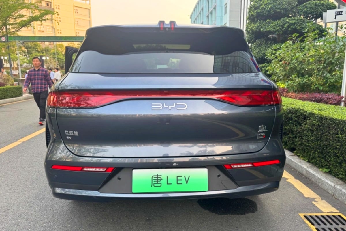 "충전 5분 만에 400km 간다".. 전기차 업계를 뒤흔든 플래그십 SUV 등장