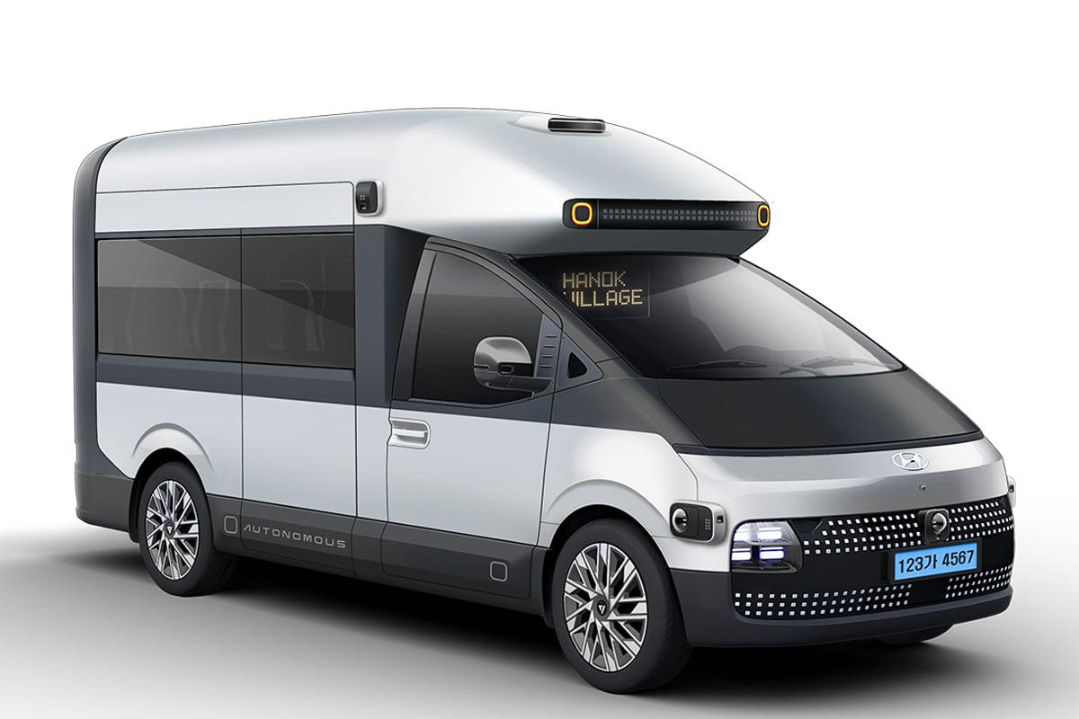 "카니발 2대 급이네".. 최대 ‘17명'까지 탑승, 업계를 뒤집을 신차 등장