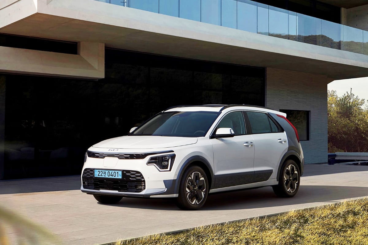 K5도 좋지만 "대세는 하이브리드 SUV"... 아빠가 2천만 원대 가성비에 꽂힌 이유