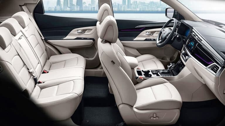 “그 시절 코란도가 돌아왔다”... 中 배터리 탑재, 하이브리드·전기차로 파격 변신 '예고'